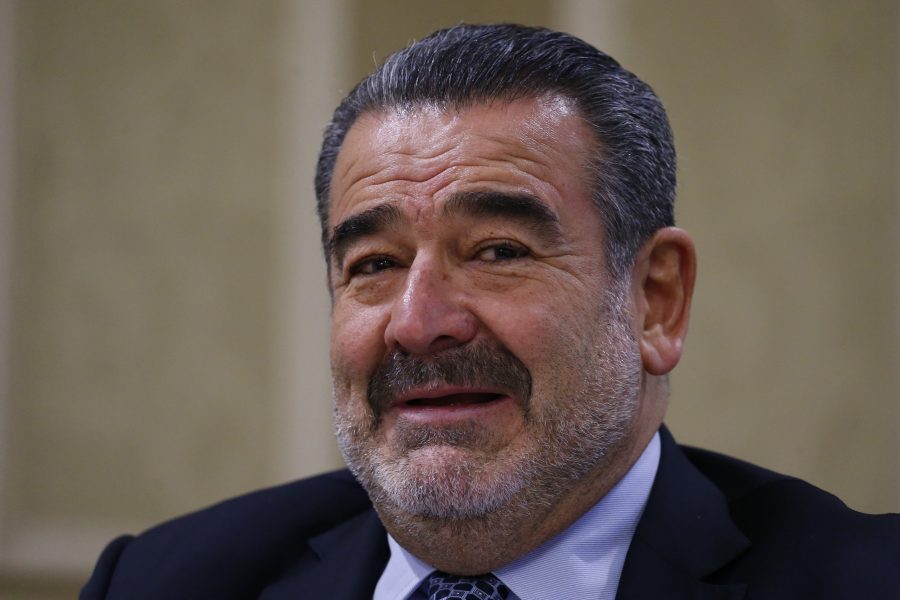 Luksic realiza especial concurso para hinchas de la Roja — Radio Corazón