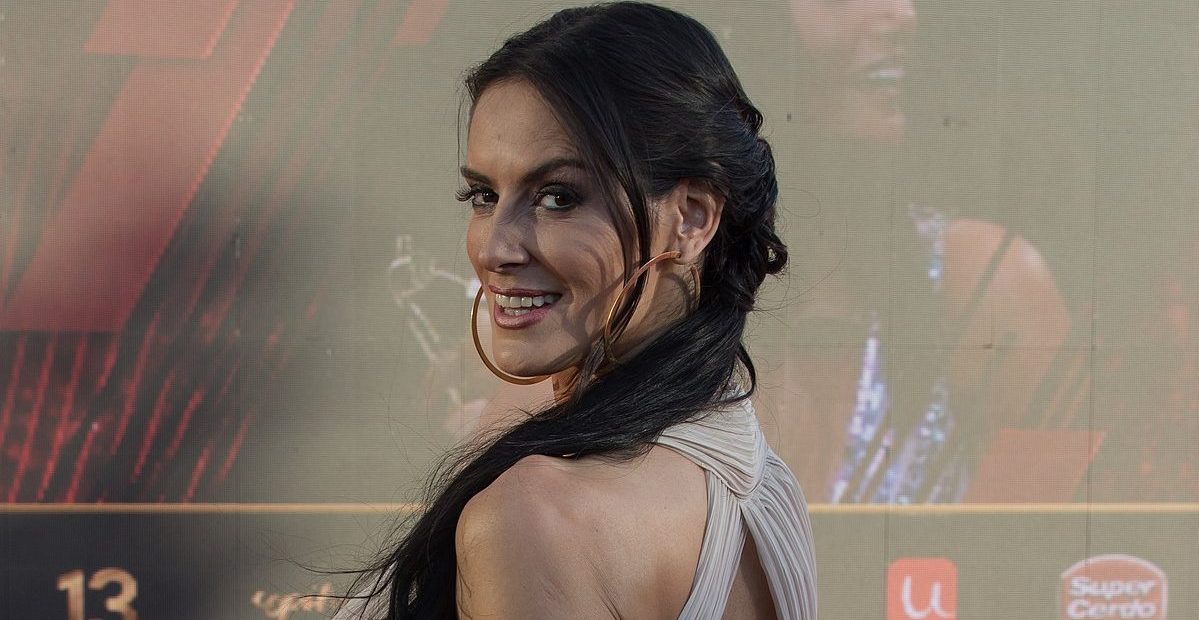 Seguidores pesados se burlan de la delantera de Adriana Barrientos — Radio Corazón