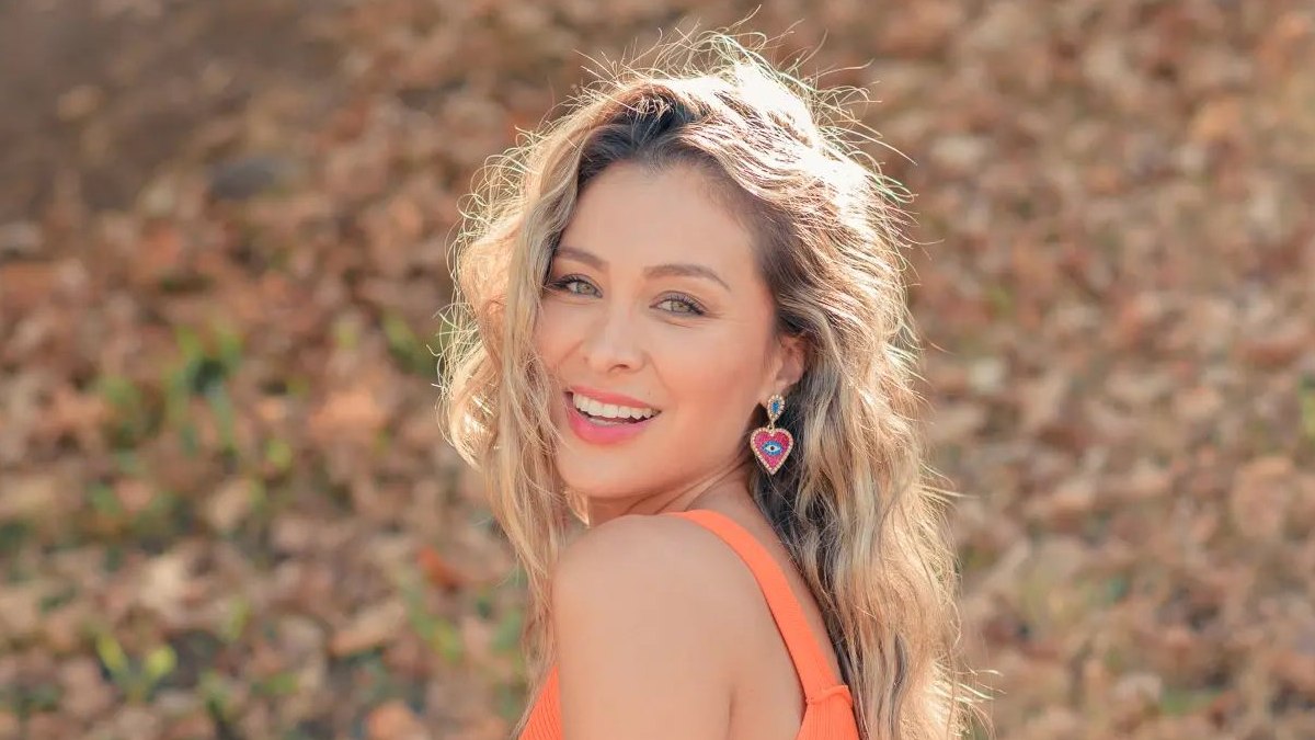 Sabrina Sosa deja de lado rumores de romance con coquetas fotitos en ...