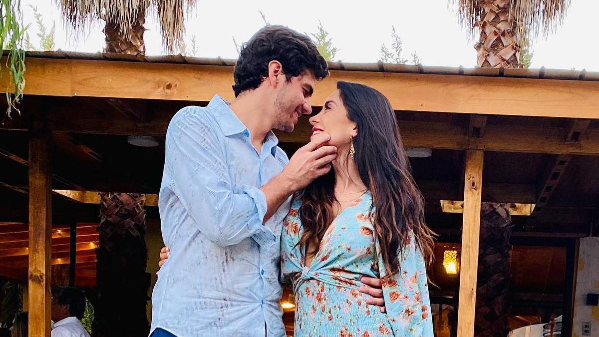 Yamna Lobos enternece con video de su retoña y su esposo — Radio Corazón