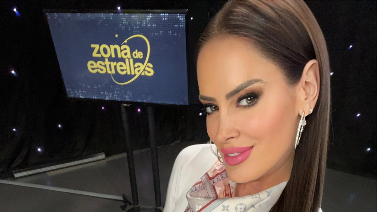 Adriana Barrientos sube la temperatura con picaronas fotitos en bikini blanco — Radio Corazón