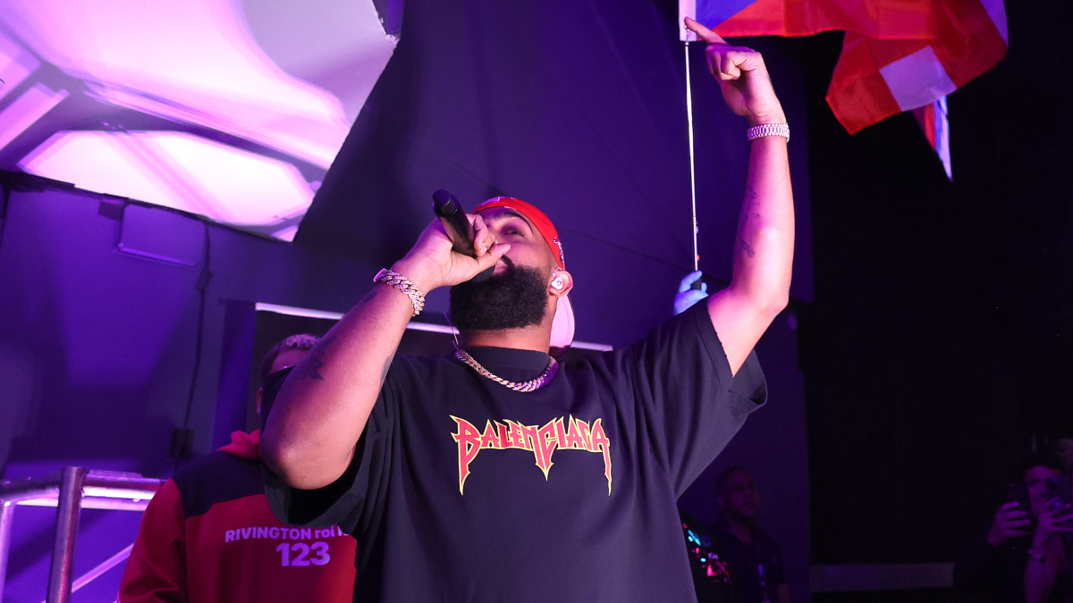 Eladio Carrión en Chile: ¿Quedan entradas para su concierto? — Radio ...