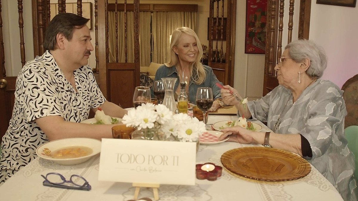 Claudio Arredondo homenajea a su madre Gabriela Medina en "Todo por ti ...