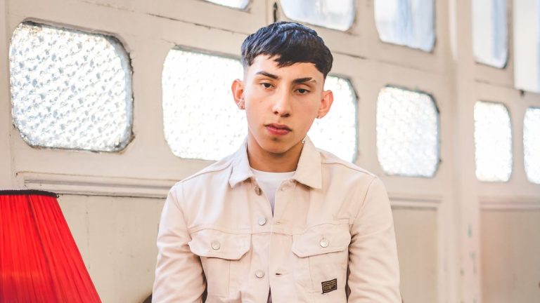 Standly se luce con el lanzamiento de su primer disco "11/11" — Radio ...