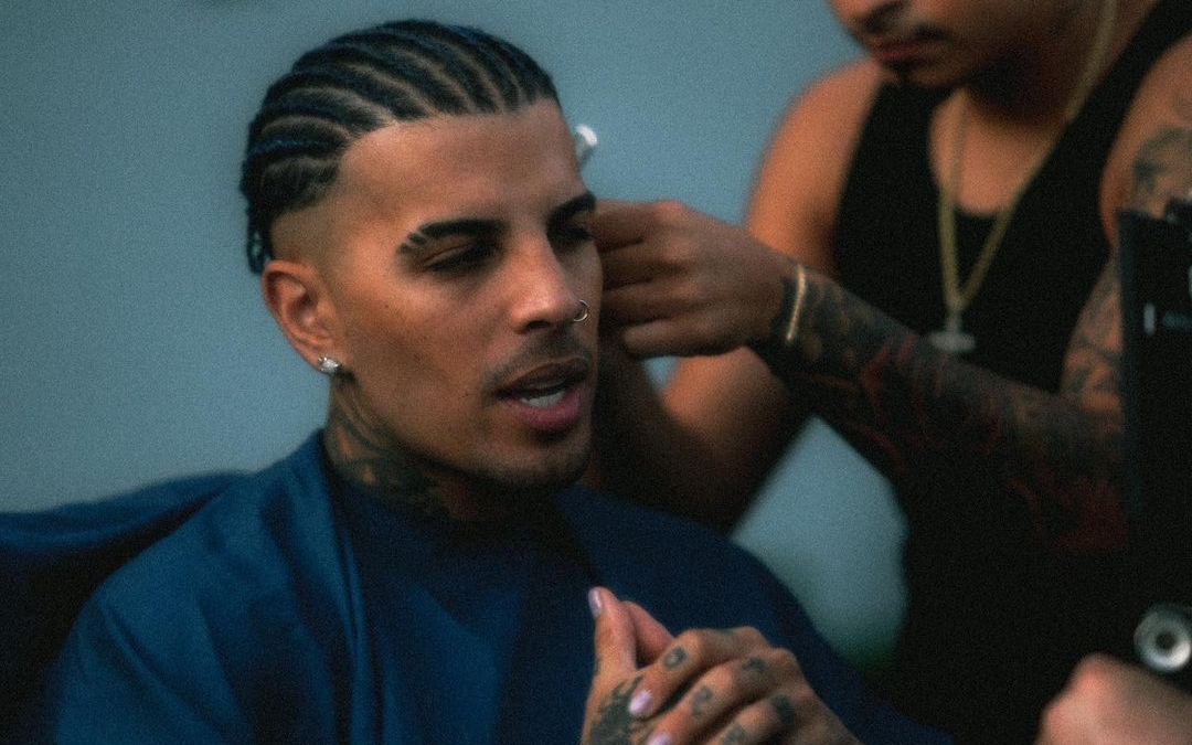 Rauw Alejandro vuelve a Chile con su gira 'Saturno World Tour' — Radio ...