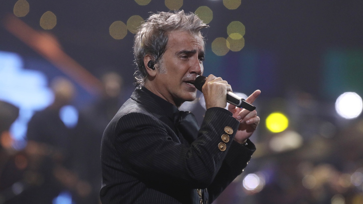 Critican a Alejandro Fernández por cantar polémica canción: "Hace ...