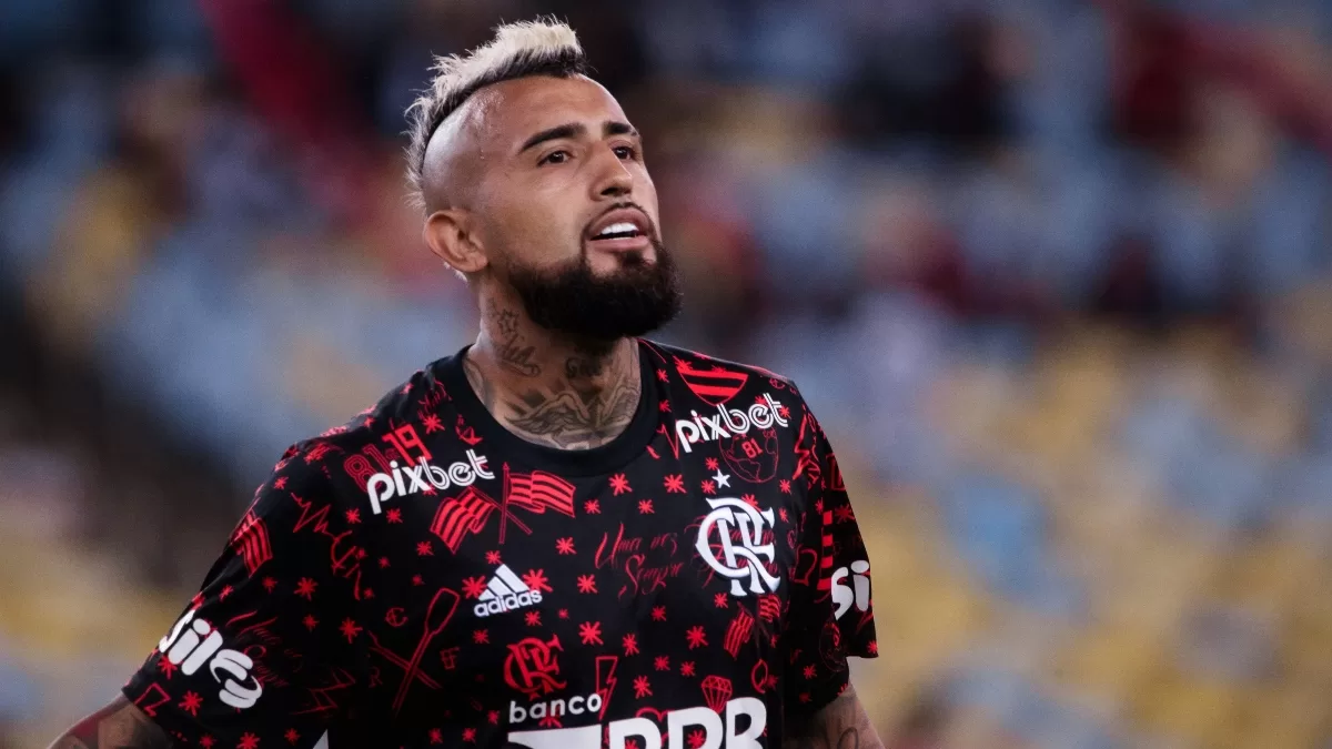 “Es vago, indisciplinado y propenso a lesionarse…”: Destrozan a Arturo ...