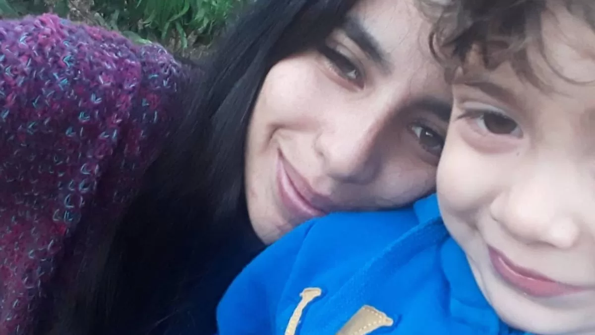 "Mostró fotos de mi hijo fallecido": La grave acusación de mamá de ...