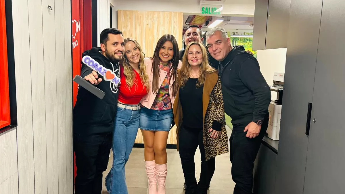 Paula Rivas y Consuelo Schuster presentan su nueva canción en Radio ...