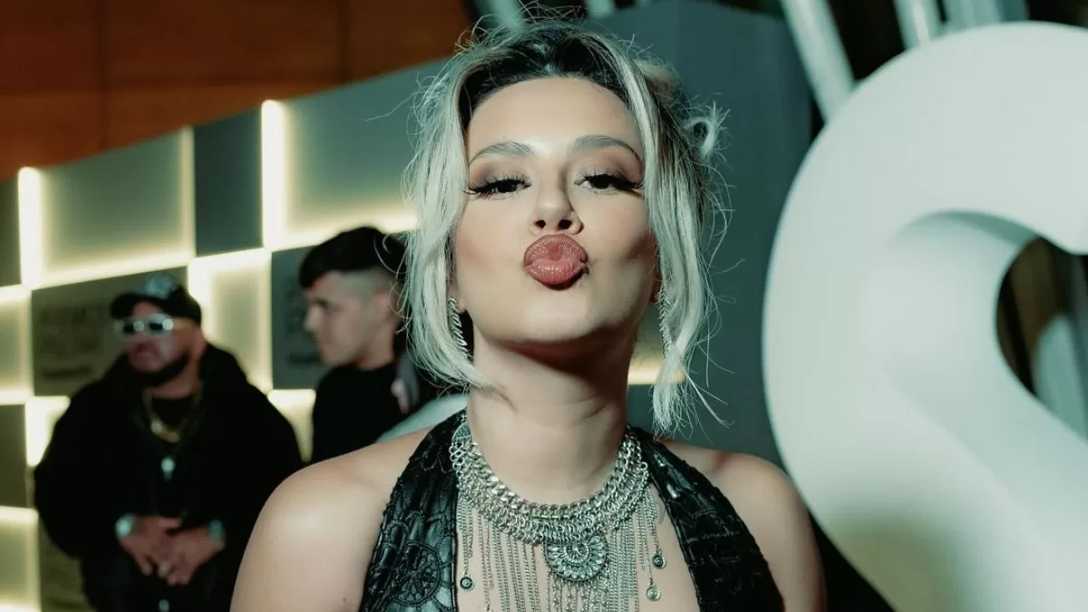 "Solo se vive una vez": Karla Melo sorprende al presentar a su "polola ...