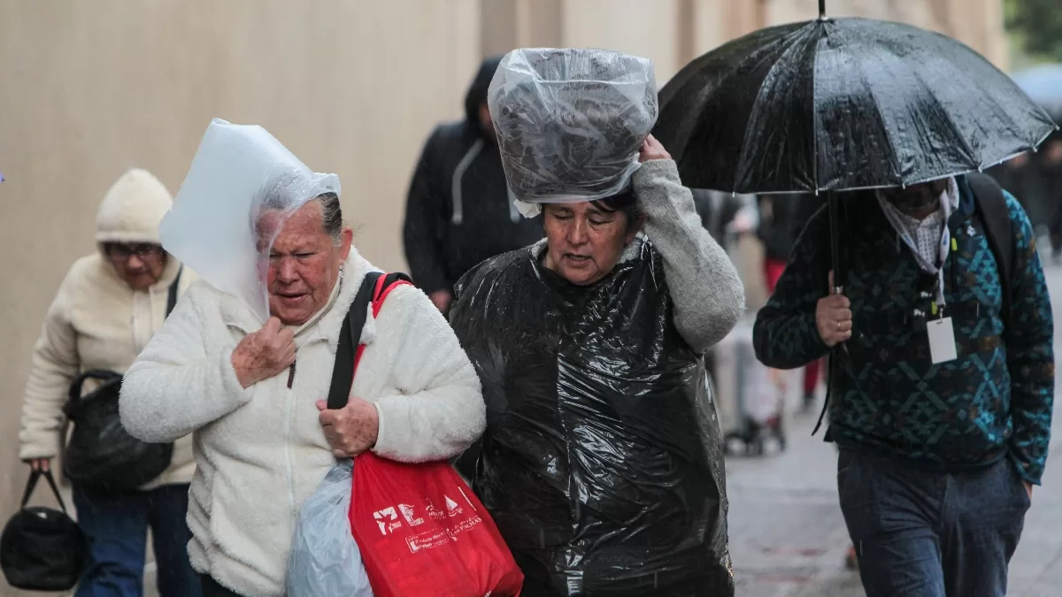 ¿Vuelve la lluvia a Santiago? Meteorólogo de Mega anuncia inesperados ...