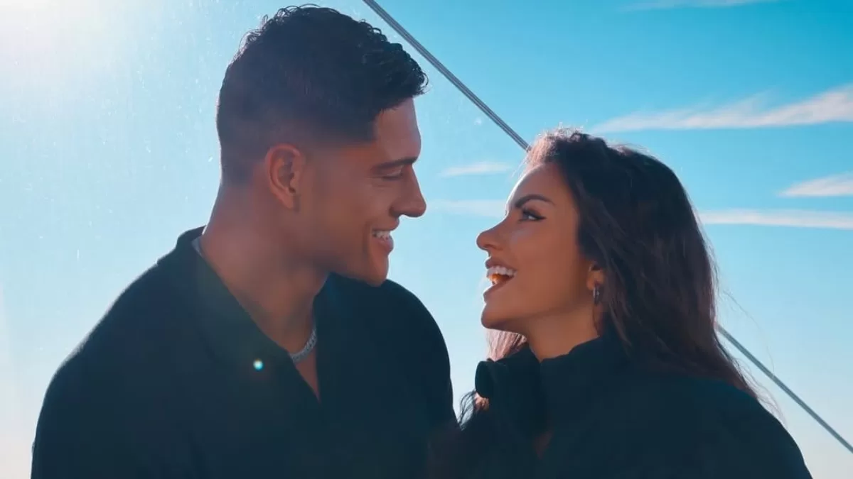 El emotivo post de Sammis Reyes a un año de su relación con Emilia ...